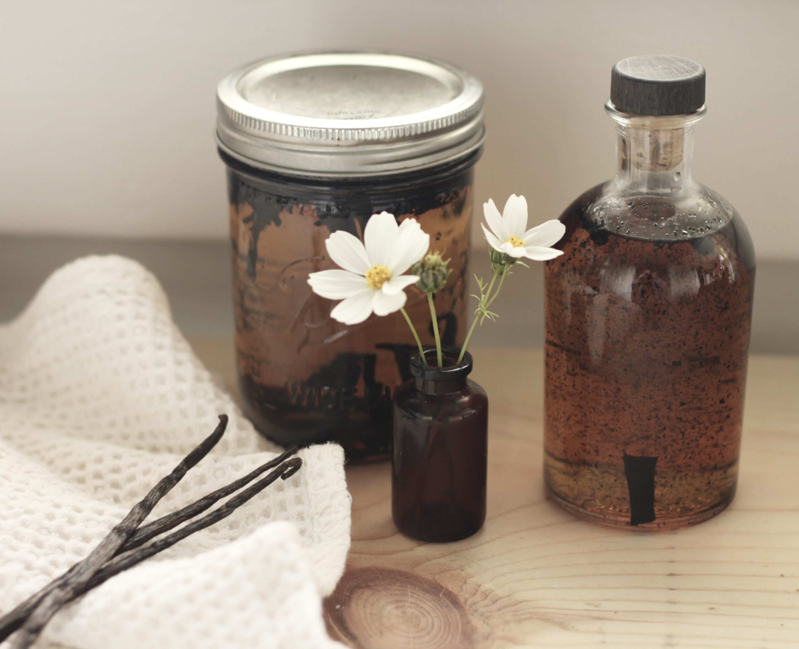 Homemade Alcohol-Free Vanilla Extract in an Instant Pot - Our Nomadic ...